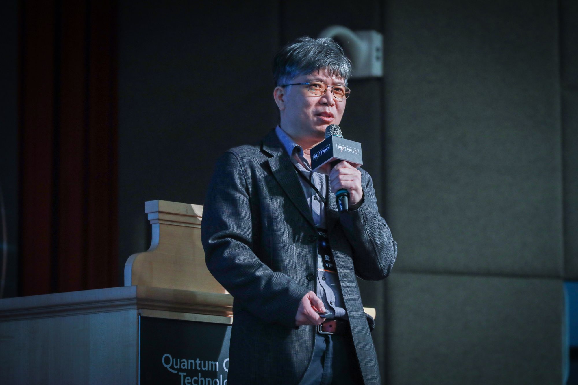 量子光學及矽光子科技的發展與挑戰